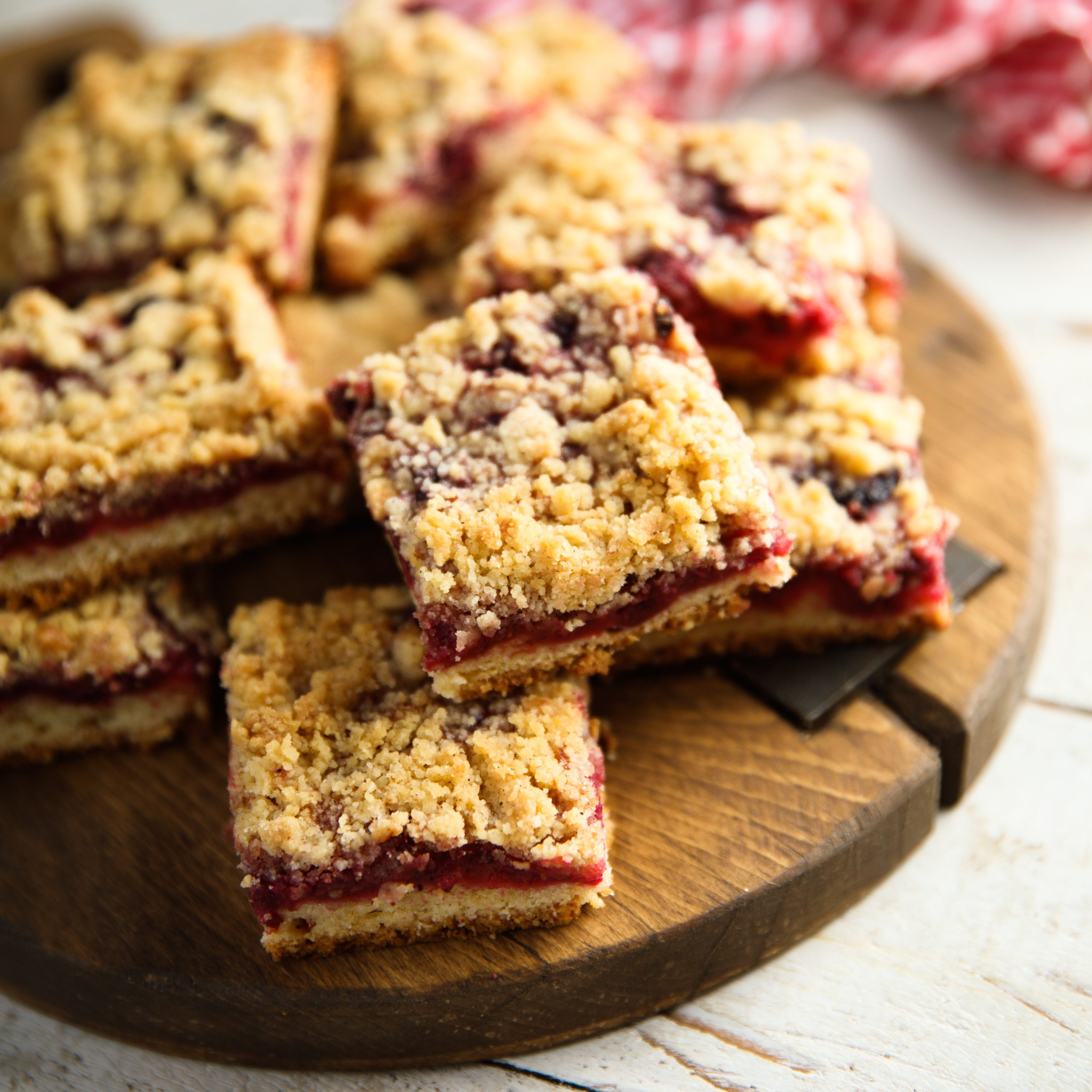 Raspberry Crumble Bars | Lyman Orchards