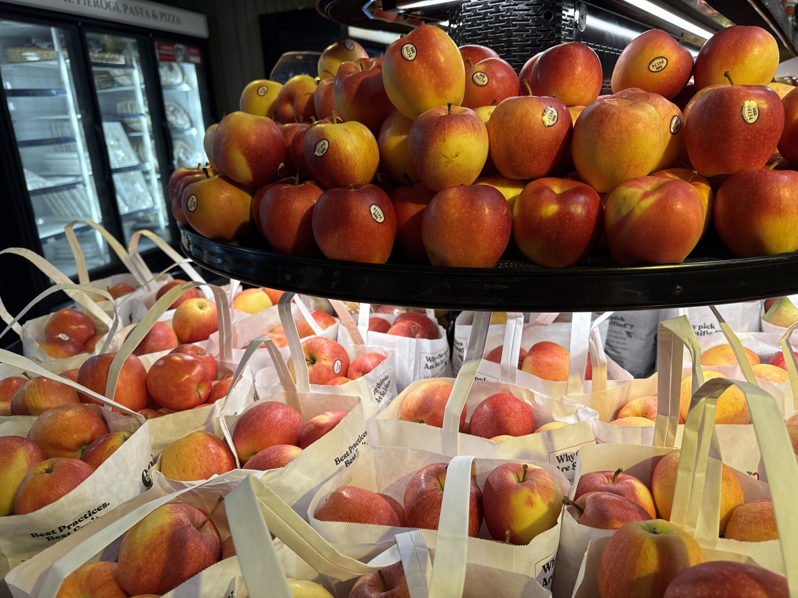 Weekly Apple Deals | Eco-Certified Connecticut Apples | Lyman Orchards